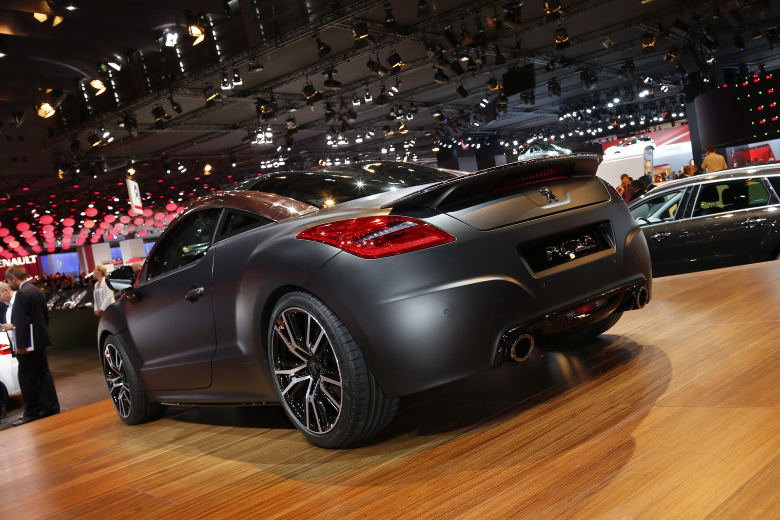 New Peugeot RCZ R Study with 260HP Debuts in Paris